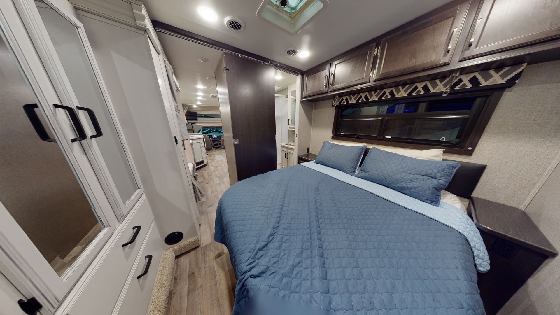 Luxury RV Rentals | Goss RV