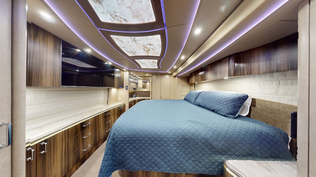 Luxury RV Rentals | Goss RV