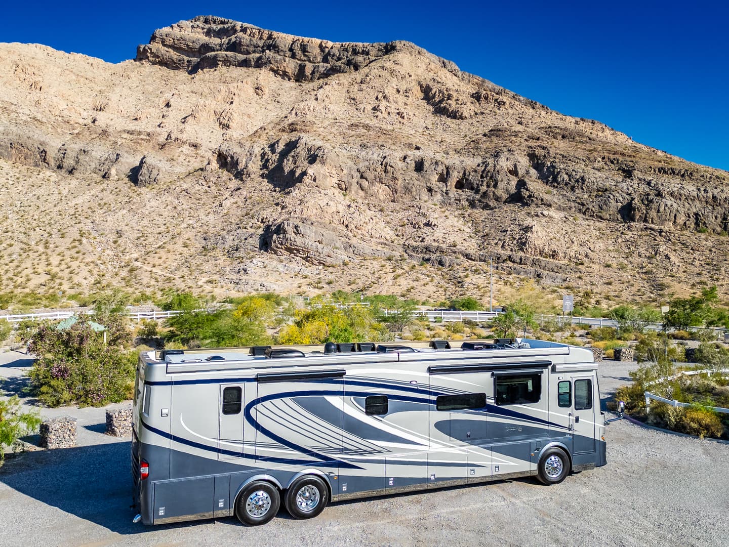 Luxury RV Rentals| Goss RV